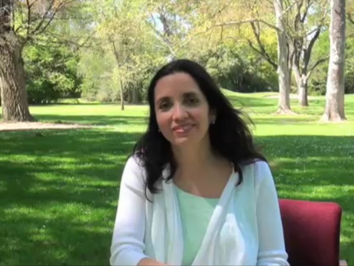 Inelia Benz : une nouvelle ligne temporelle pour la Terre | Lève le voile